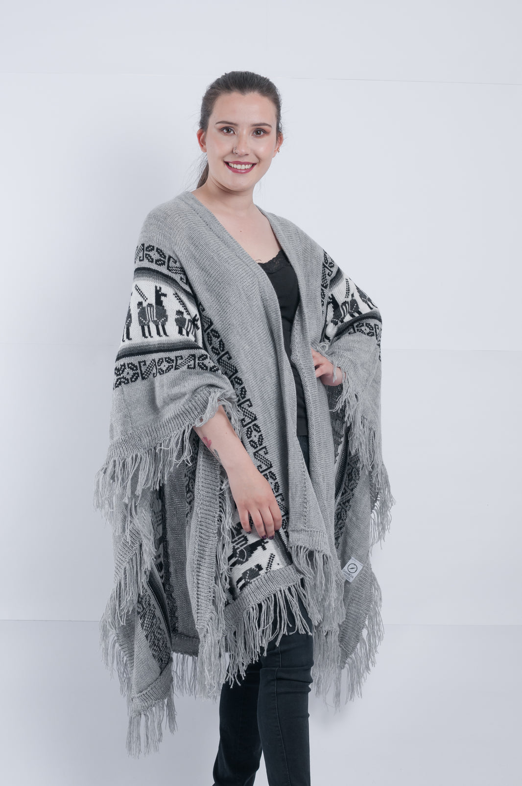 Alpaca Capes, Wraps & Open Ponchos for Women – Gamboa